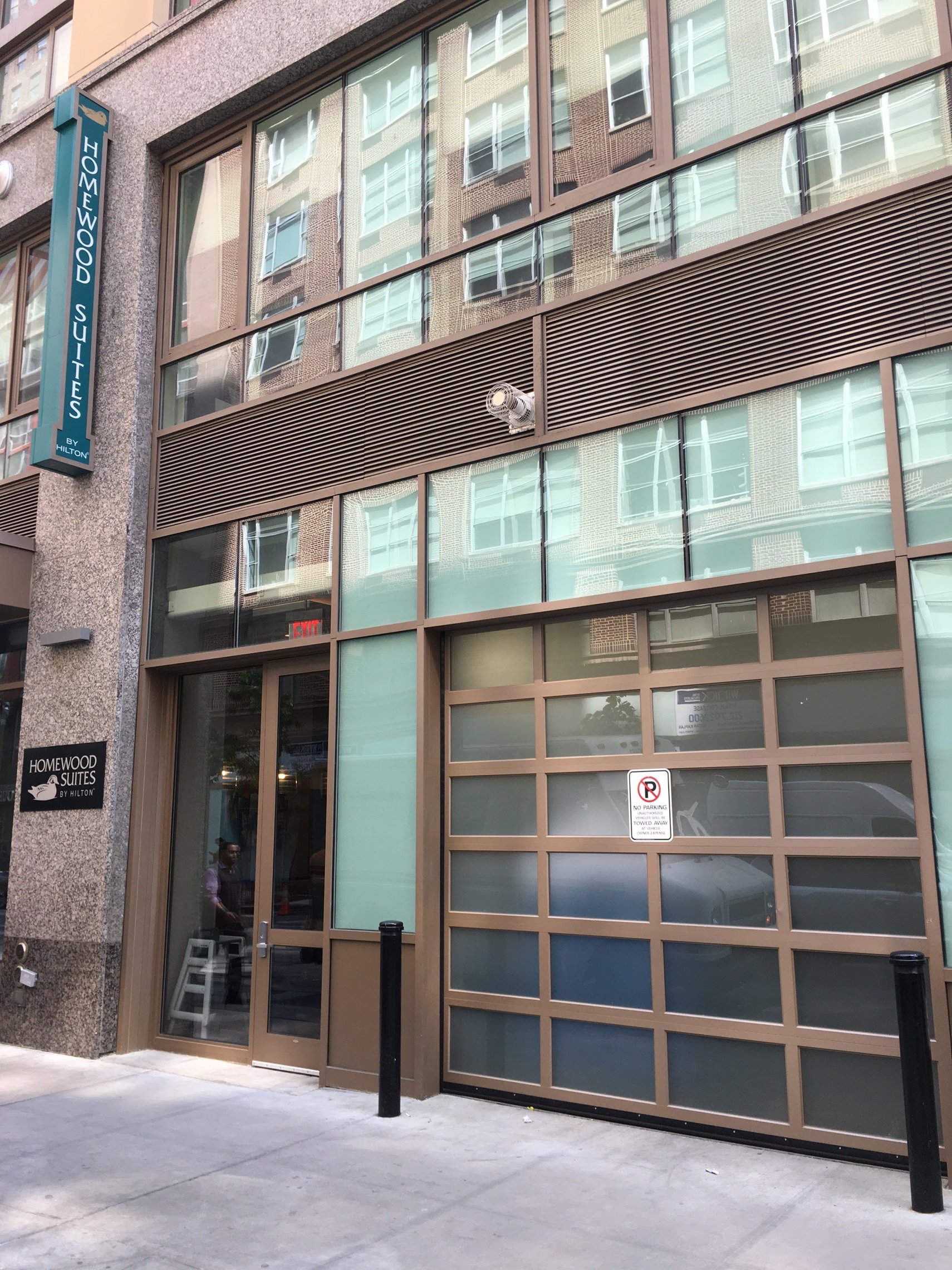 Aluminum Loading Dock Doors for Hotels & Retail Spaces