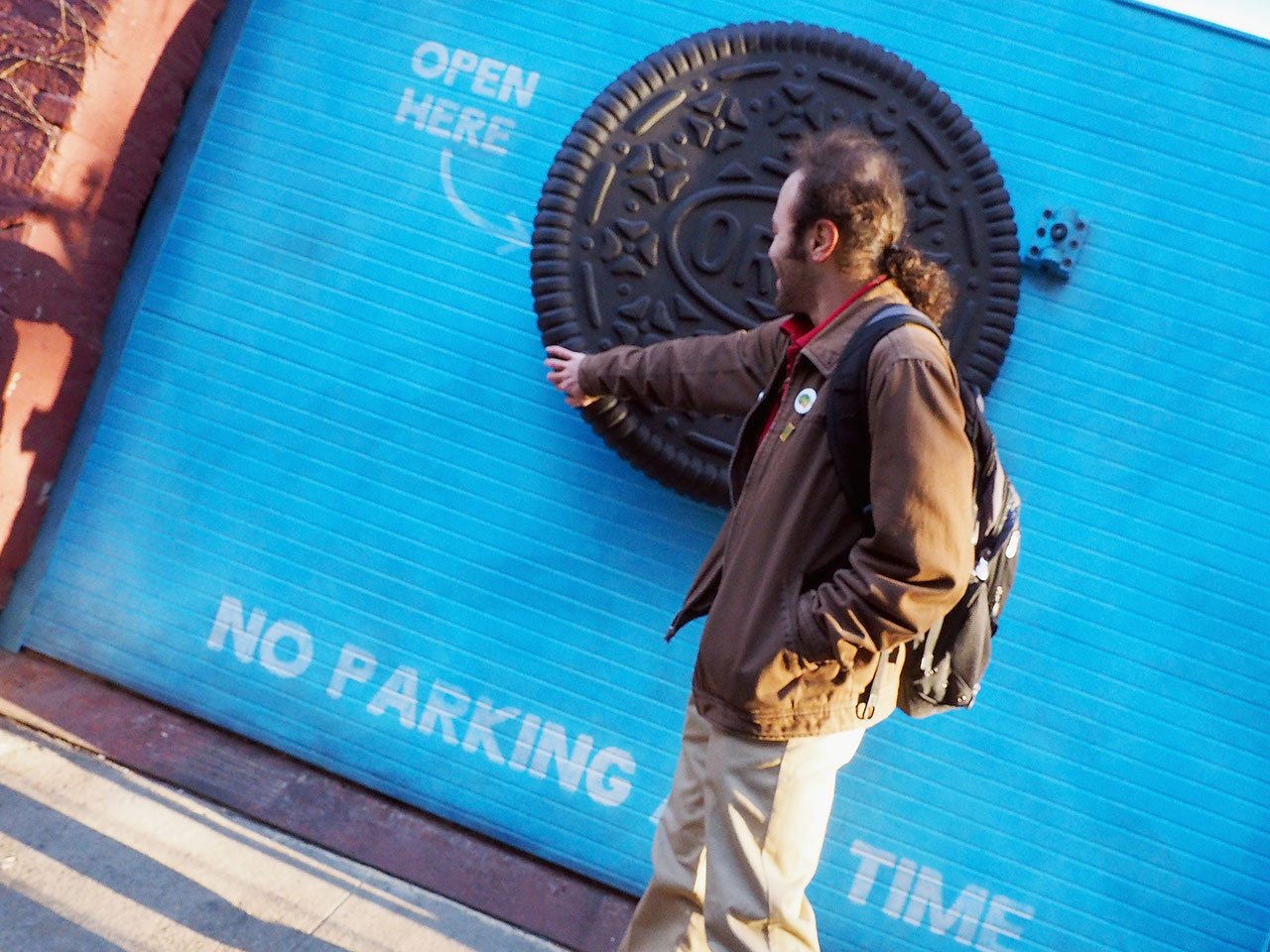 CHECK OUT THE OREO WONDER VAULT ROLLING GATE IN MANHATTAN